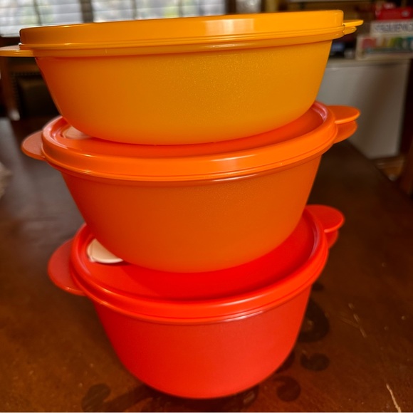 Tupperware | Kitchen | Tupperware Crystalwave Microwaveable Containers ...